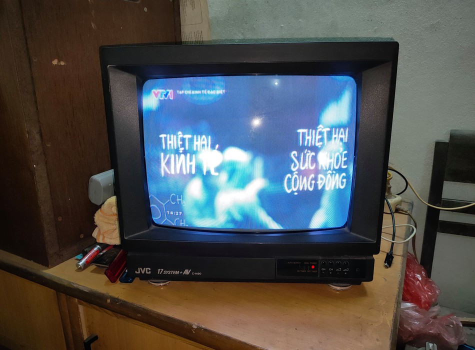 Tivi JVC 1490M đời đầu lắp ráp đóng gói ở Việt nam 31914058 | Rongbay.com